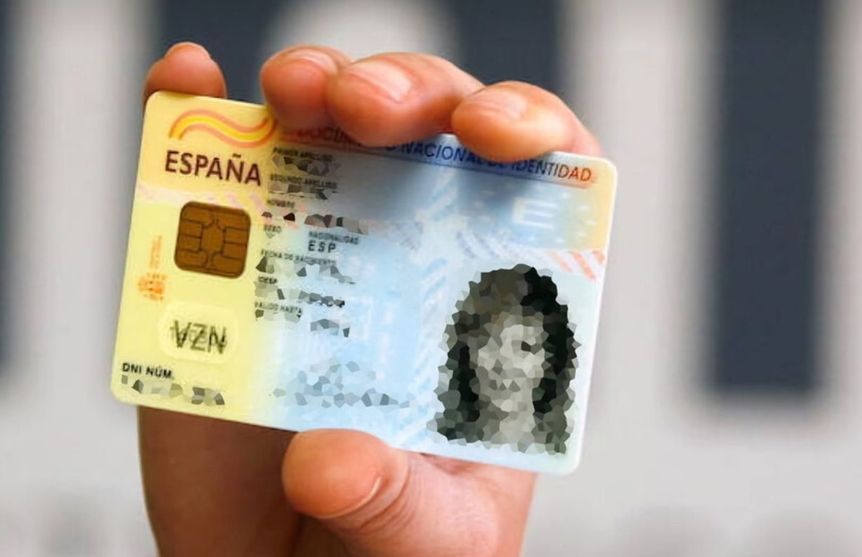 ¿Qué información puedo obtener con el DNI de una persona Perú?